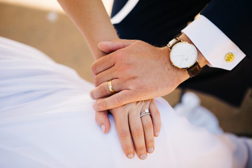 What is Eloping? 5 Facts & Myths About Eloping