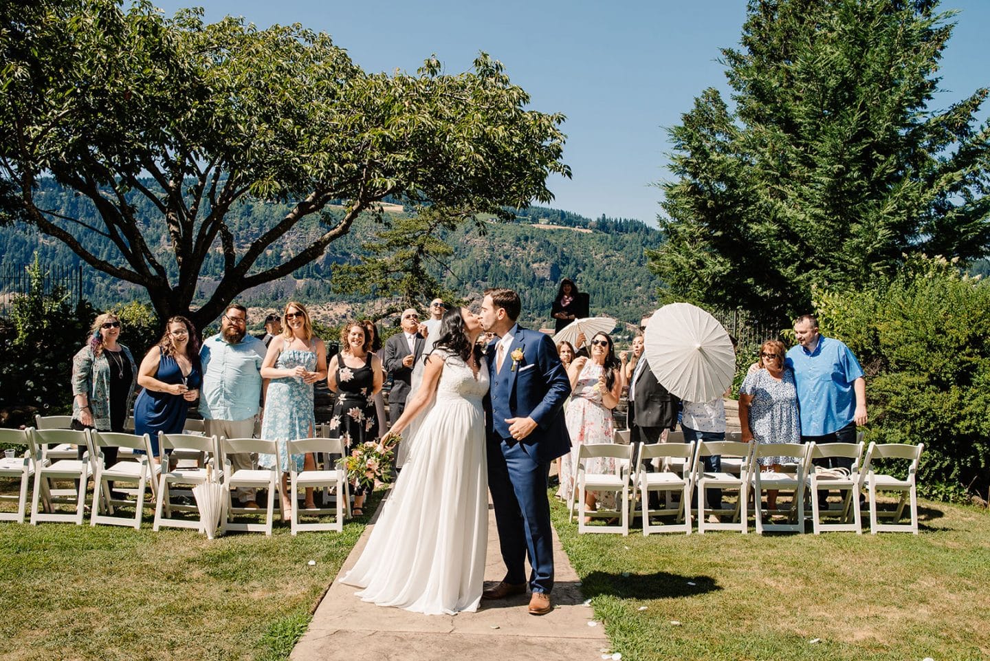 Oregon Elopement Packages & Venues | Simply Eloped