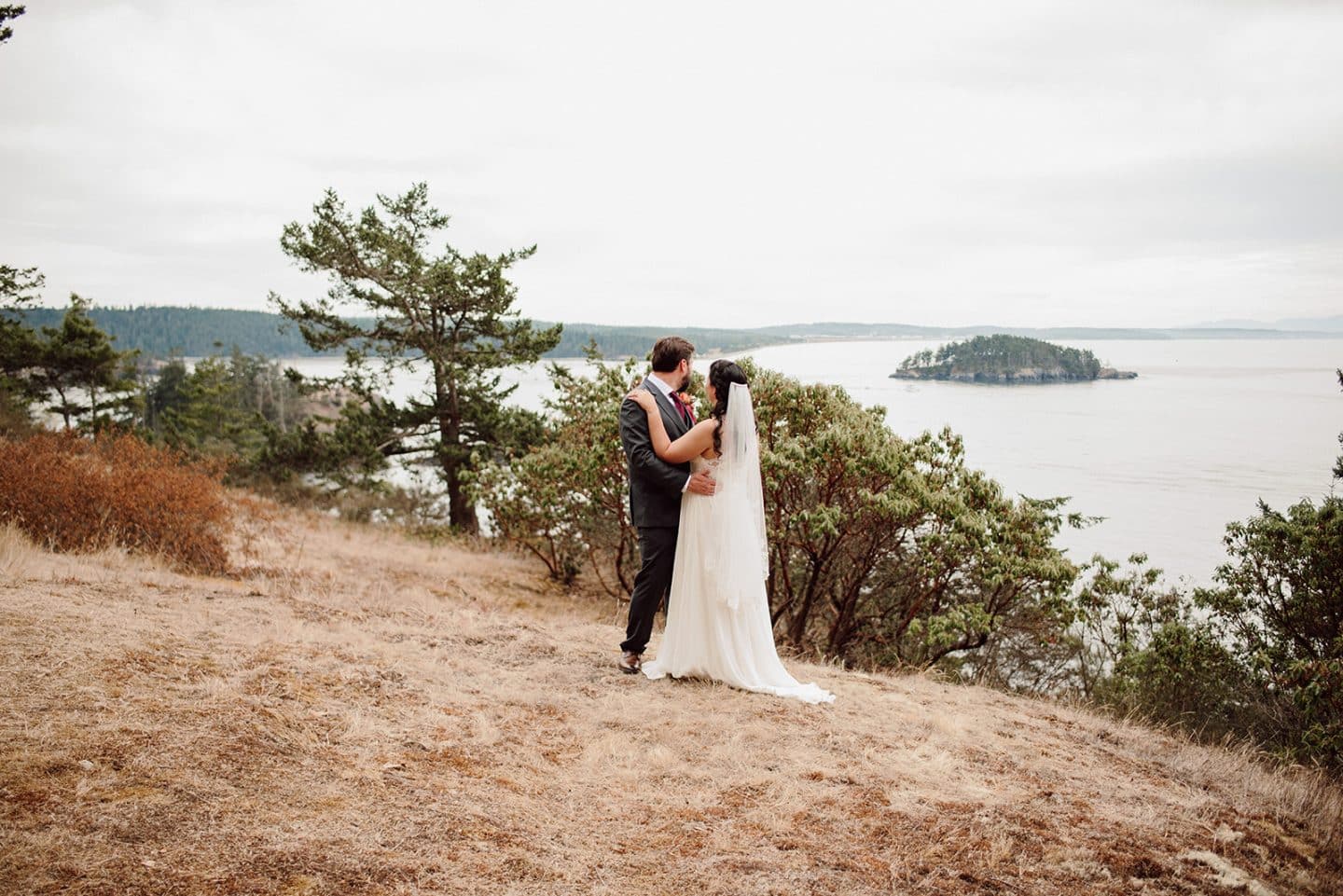 Elope in Seattle | Custom Elopement Packages | Simply Eloped
